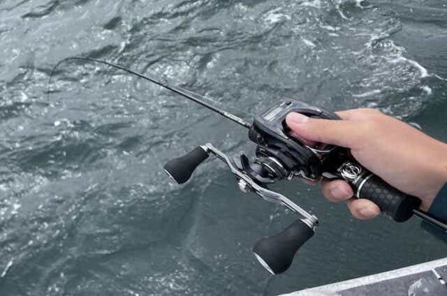 タカミテクノスのMOZライトゼロをインプレ！超万能ライトジギングロッドです | 【TSURI HACK】日本最大級の釣りマガジン - 釣りハック